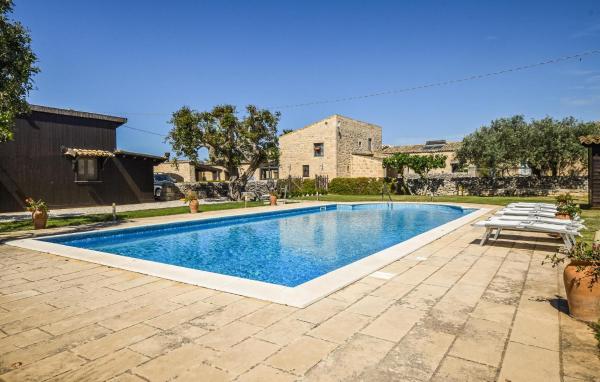 Gorgeous Home In Santa Croce Camerina - Sicile