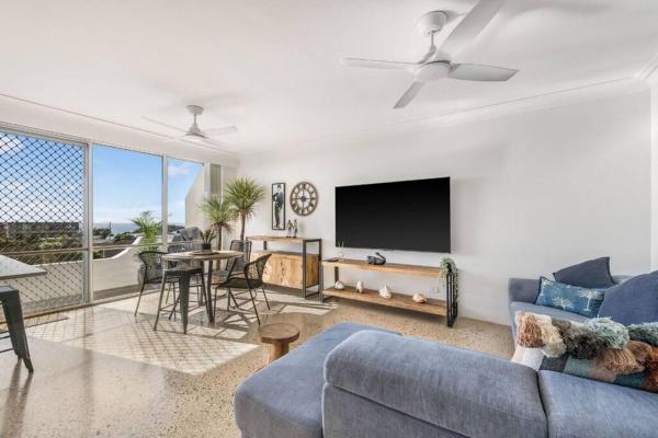 2 Bedroom Coastal Getaway With Ocean Views! - 포트 매쿠아리