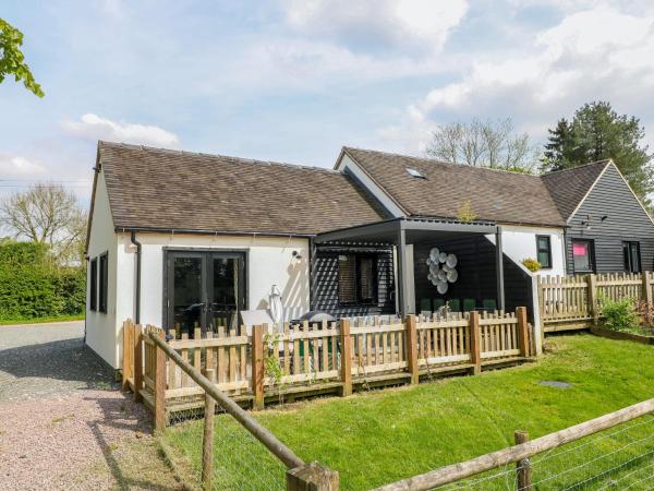 The Wood Shed, Bank Top Farm - Uttoxeter