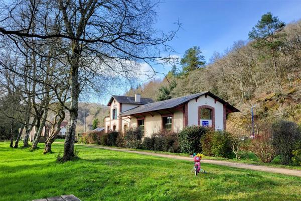 Ostal Scrignac - Gîte D'étape De La Gare - Huelgoat