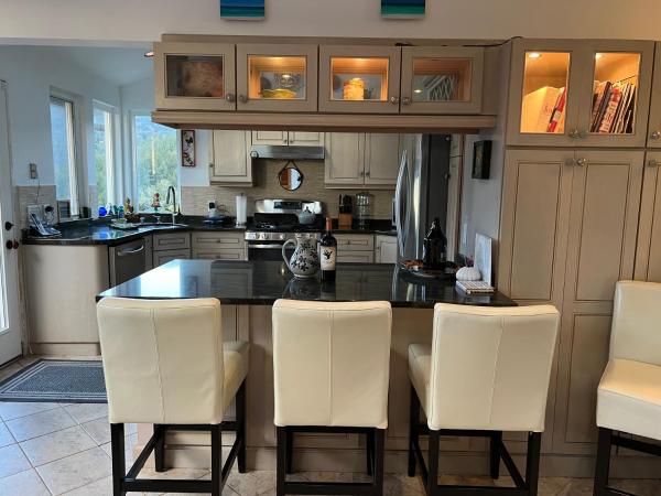 Best Garden View And Ocean View And Sounds-hot Tub-bbq-sleeps 6 - Shelter Cove