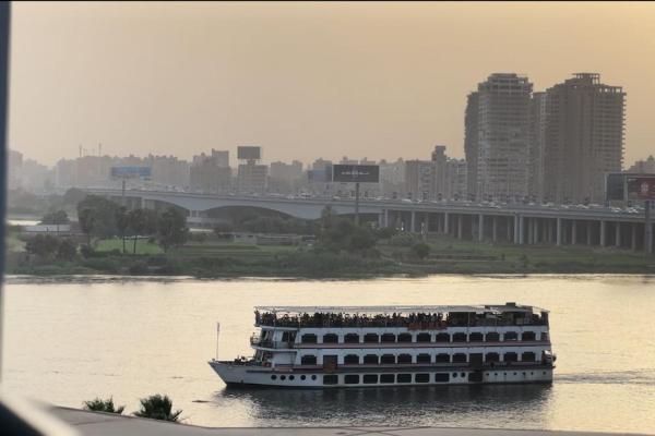 Apartment 3 Bedrooms - Nile View With Delicious Breakfast - Cairo