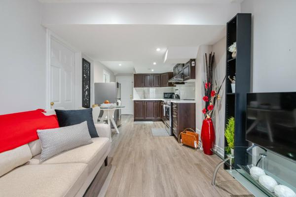 Lovely Cozy Apartment - Brampton