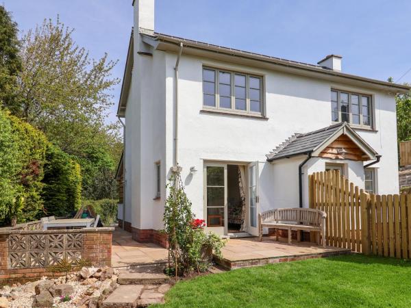 Questant Lodge - Sidmouth