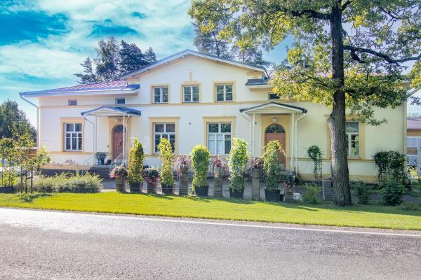 Tammirinne Kotimajoitus - Uusimaa