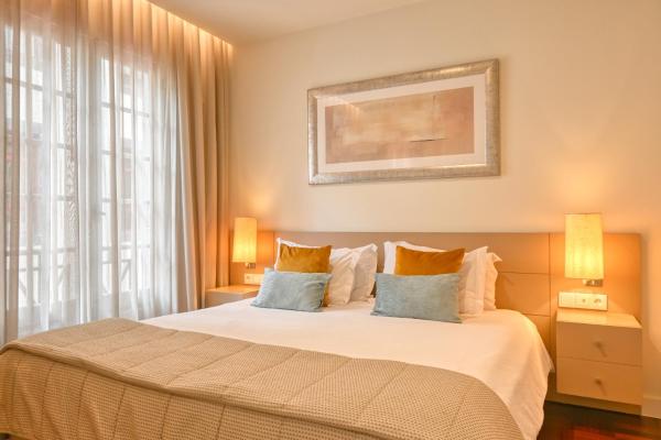 Colombo Square, A Home In Madeira - Funchal