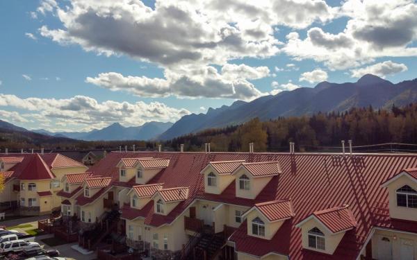 Riverside Condos By Fernie Central Reservations - Kootenay River