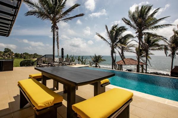 Super Private Beachfront 3br Villa With Infinity Pool Andromeda Pedasi - Panama