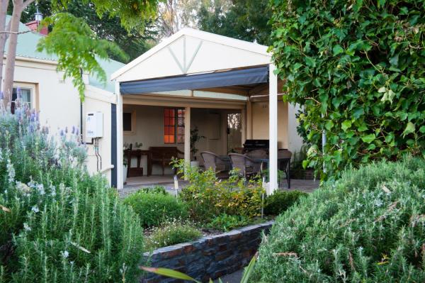 Linfield Cottage, Southern Barossa - One Tree Hill