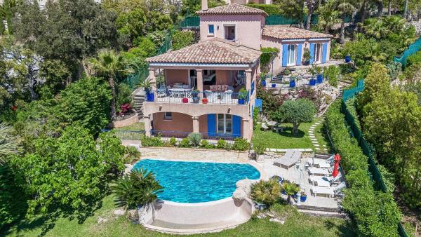 Villa De Charme à Sainte-maxime Avec Piscine Privée - Le Plan-de-la-Tour