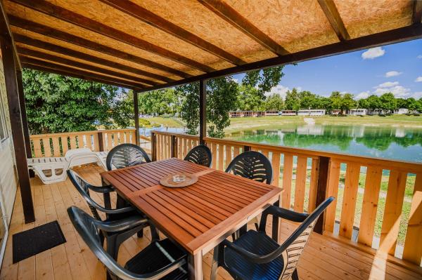 Lake View Mobile Homes With Thermal Riviera Tickets In Terme ČAtež - Čatež ob Savi