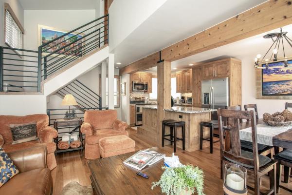 Valley Condos A10 Townhouse - Vail, CO