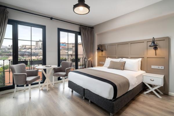 Urban Quarters - Tepebaşı - Karaköy
