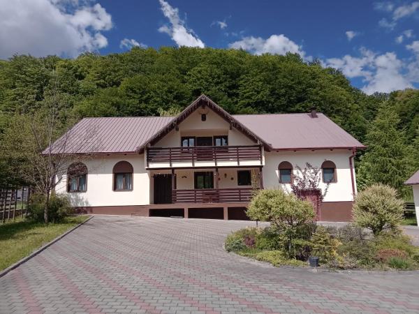 Loja Montana - Sucevița