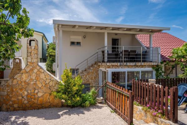 Apartments With Parking Space Vir - 23251 - Nin