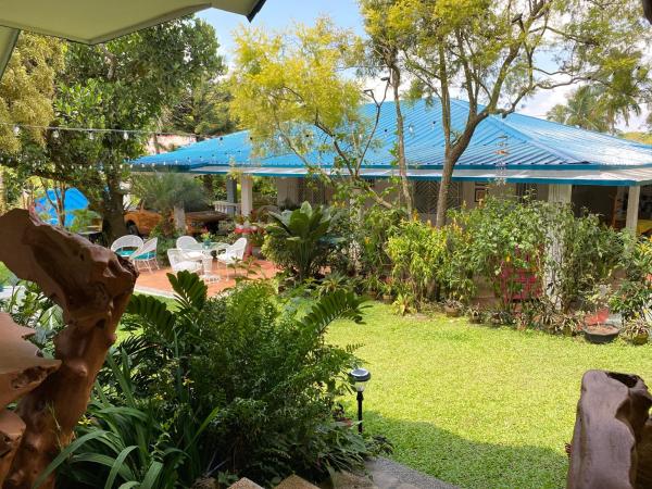 Vacation Garden Home With Kiddie Pool, Central Aircon, Netflix, Billiards, Table Tennis And Karaoke - Alfonso