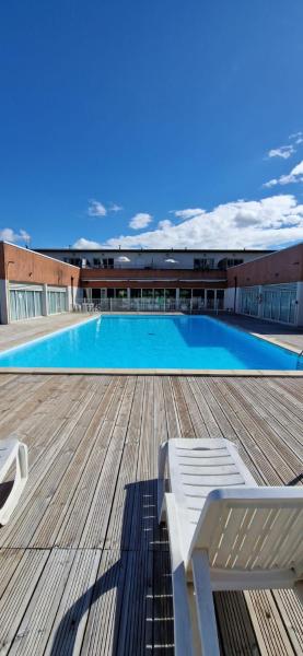 Vue Sur Le Golf Chez Les Grats-piscine-clim - Tarn