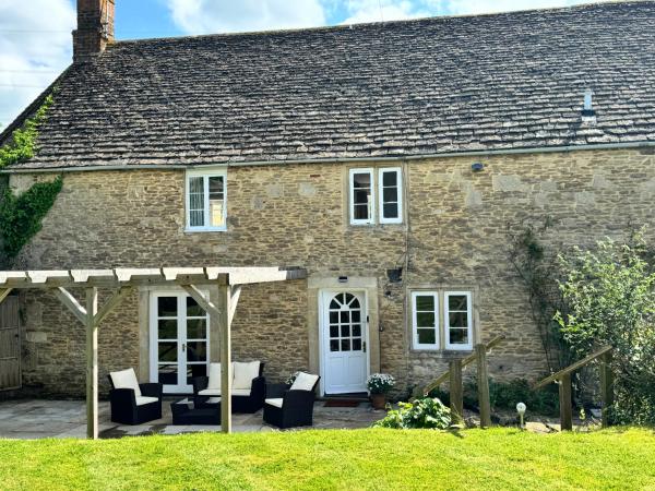 Come And Stay At Little Wick - Chippenham