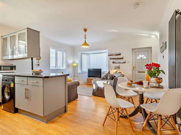 2 Bed In Exmouth 85780 - Topsham