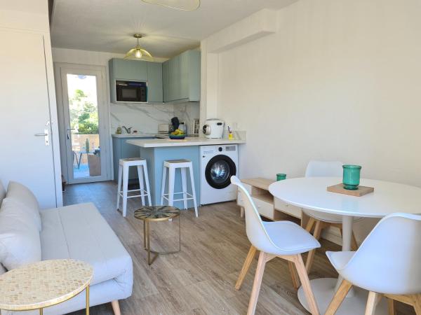 Joli Pavillon T3 Climatisé, 4 Couchages, Narbonne Plage - Gruissan