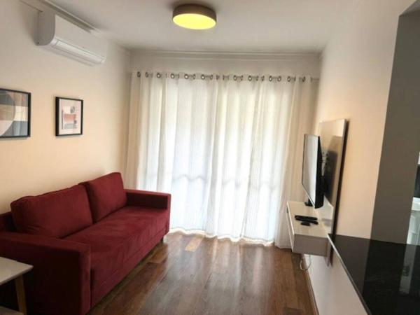 2104 -Em Frente Ao Hospital Albert Einstein E Estádio Do Morumbi - Embu