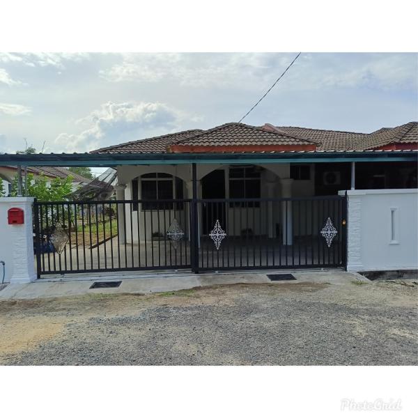 Darynazs Home Stay - Kerteh