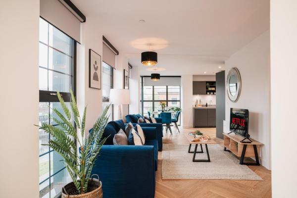 Luxury City & Canal View Stylish Pad, Family, Contractors, Fast Wifi - Birmingham