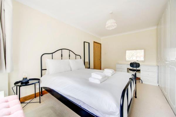 Guestready - Spacious 4bed With Backyard - Barnet