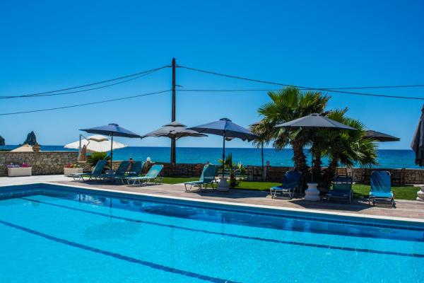 Fanis Seafront Apartments - Corfou town, Greece