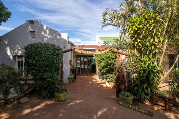 Woodlands Cottages & Camping - Kenton-on-Sea