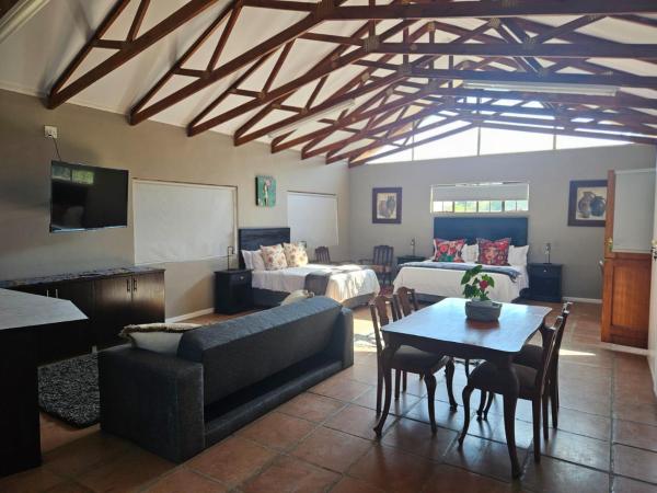 Lady Smith Self Catering Units - Bloemfontein