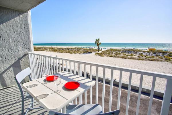 209 Suite - Island Inn - St. Pete Beach, FL