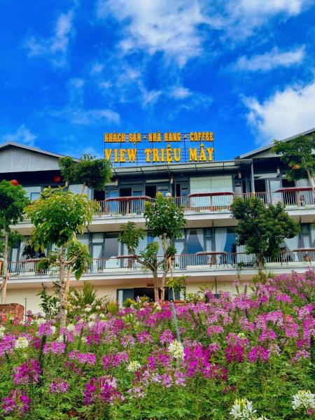 Khu Nghỉ Dưỡng View Triệu Mây - Đinh Văn