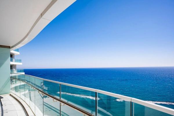 Del Mar Beachfront 3 Bedroom 'A' Residence - Limassol