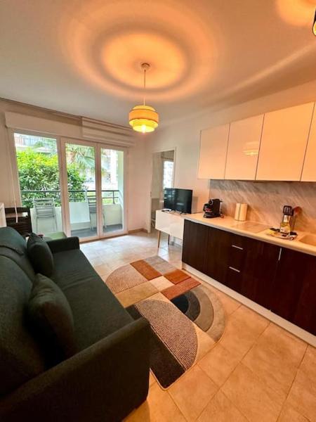 Michelet - T2 Avec Balcon Et Cuisine éQuipée - Beaulieu-sur-Mer