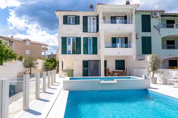 Villa La Familia - Hvar