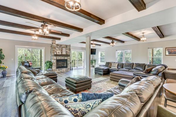 Sprawling Wisconsin Dells Home With Deck And Fire Pit - Wisconsin Dells, WI