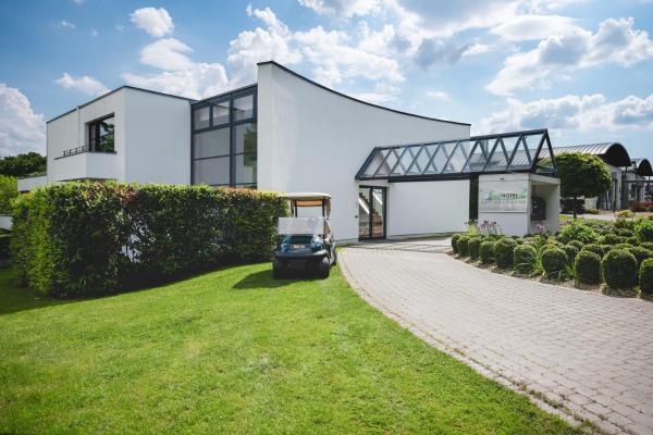 Golfhotel Gut Neuenhof - Menden