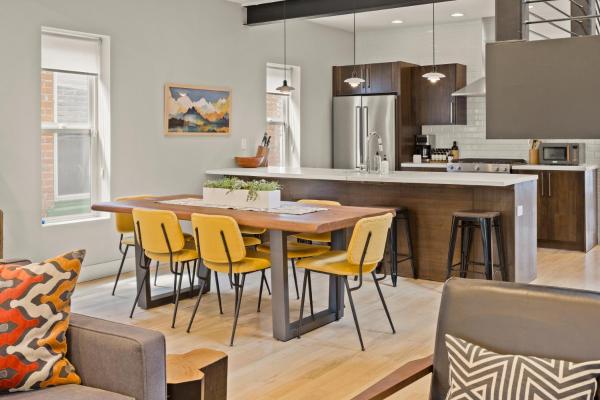 Highlands Square Bungalow - Private Yard - Garage - Golden, CO