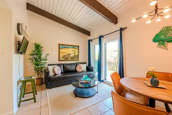 Seagulls Serenade Cozy 1br Hideaway Near Beach 206 - Port Isabel, TX