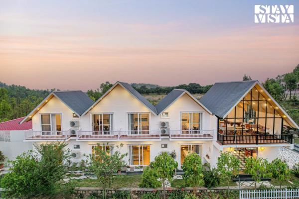 Stayvista At Silverspring Cottage With Valley View & Bonfire - Uttarakhand