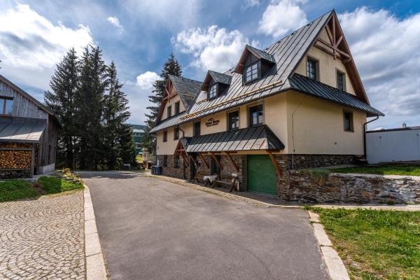 Houda Bouda - Penzion & Apartmány - Tchéquie