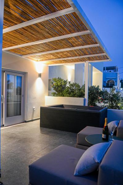 City Center Suites - Santorini