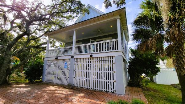 Serendipity By Tybee Vacation Rentals - Tybee Island, GA