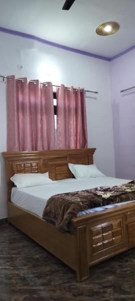 Limewood Homestay - 알모라