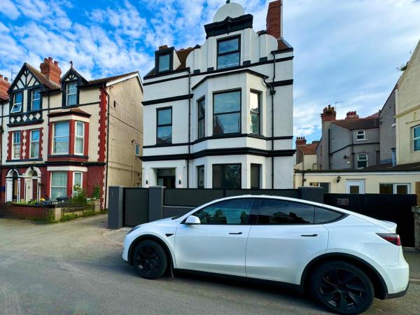 Curzon Villa Perfect For Groups Or Family Getaways - Llandudno