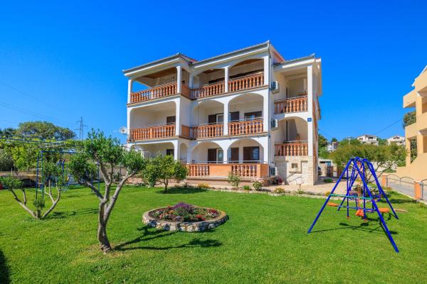 Apartments Danica - Lopar