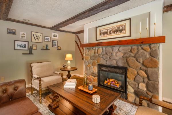 Whitneys Inn At Black Mountain - New Hampshire