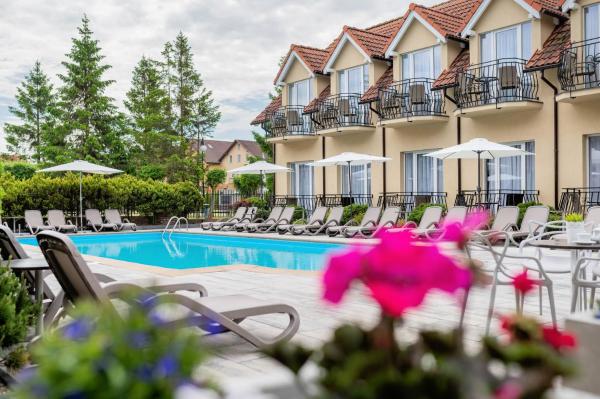 Alcest Z Widokiem Na Morze, Basenem, - Niechorze