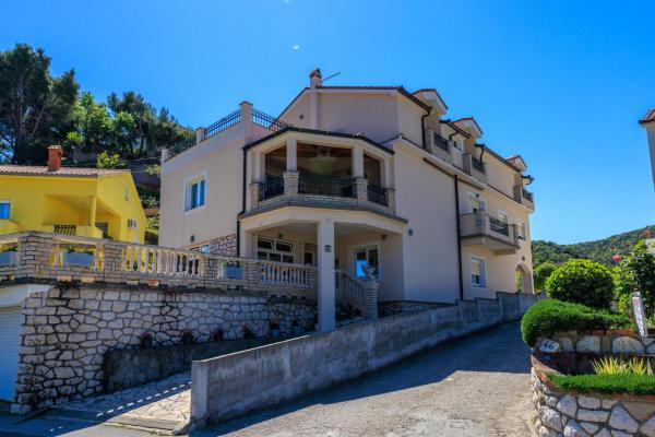 Apartments Nikolina J - Supetarska Draga